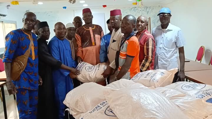 Séguéla : Ali Dosso offre 2 tonnes de sucre aux musulmans au nom du ...